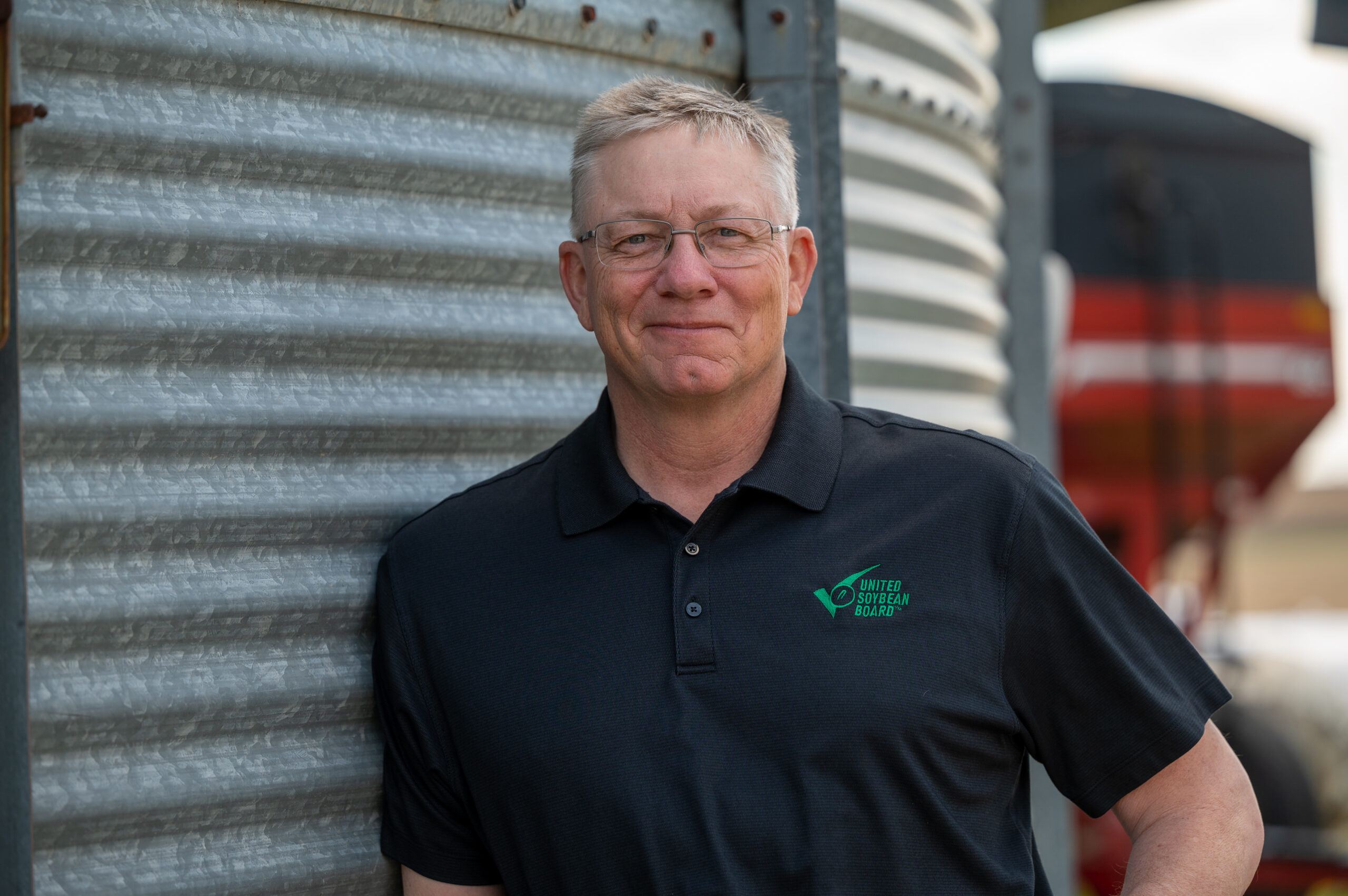 Architect of the Soy Checkoff Ken Bader Presented with Inaugural Tom Oswald